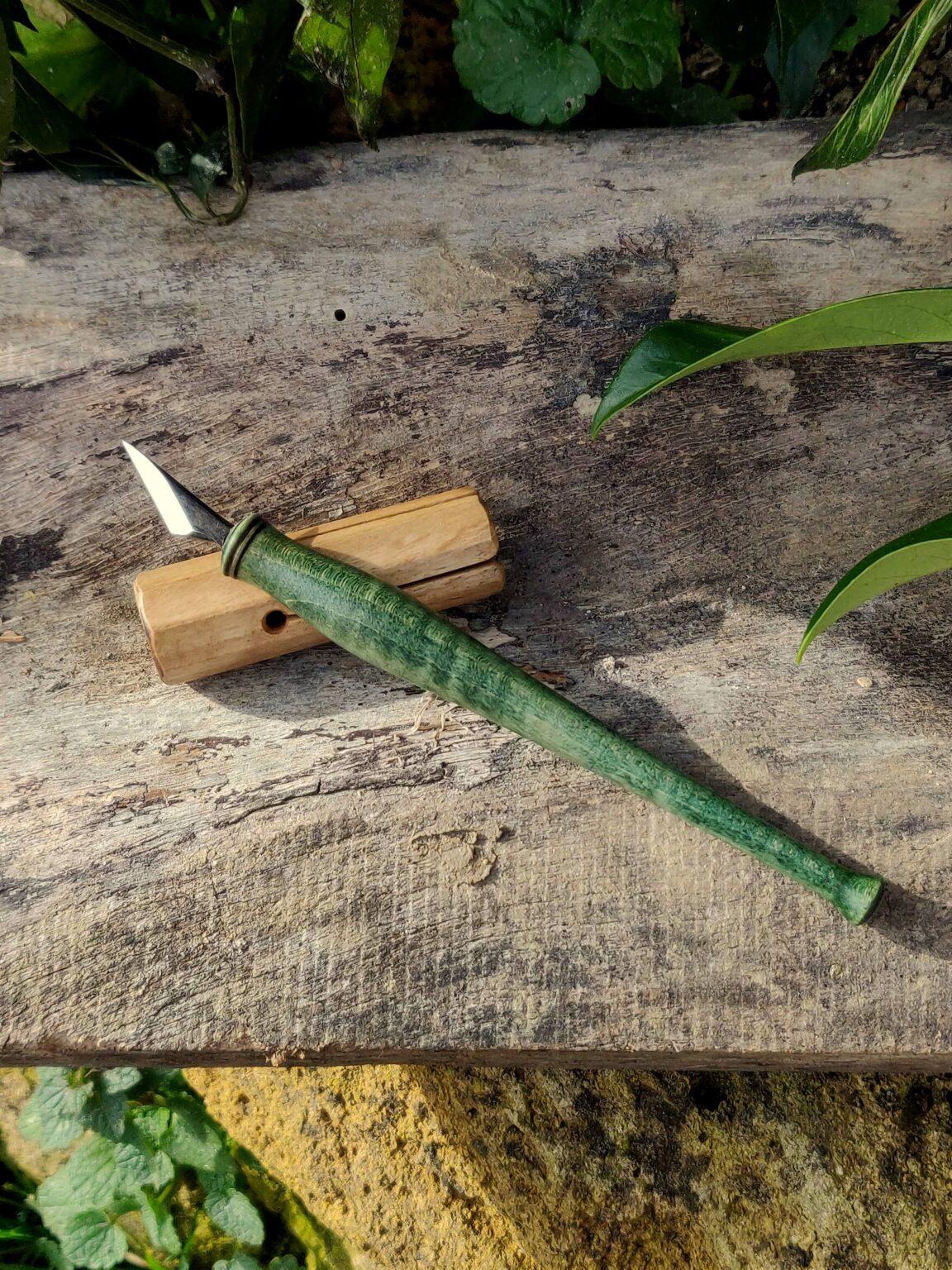 Hand forged Kolrosing Knife V2.0 – Green – The Spoon Crank