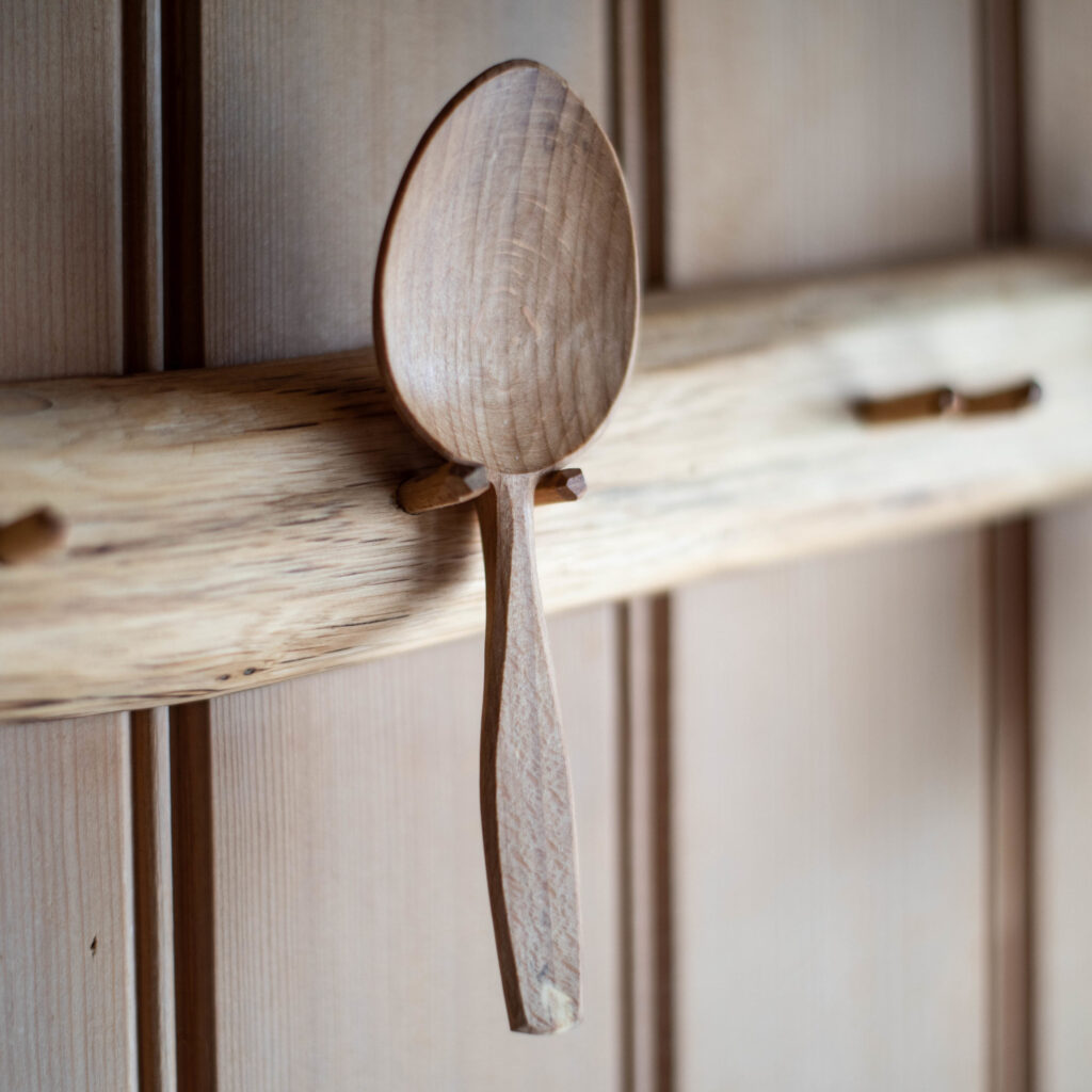Simple beech eating spoon – The Spoon Crank