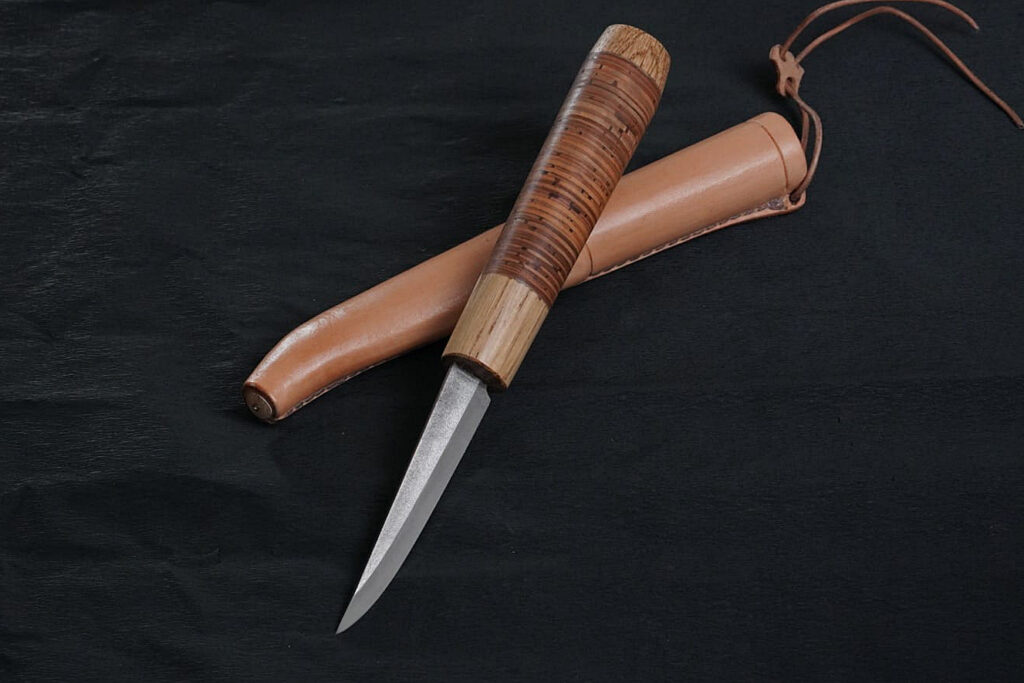 The Birch Bark Sloyd Knife - 00A - The Spoon Crank