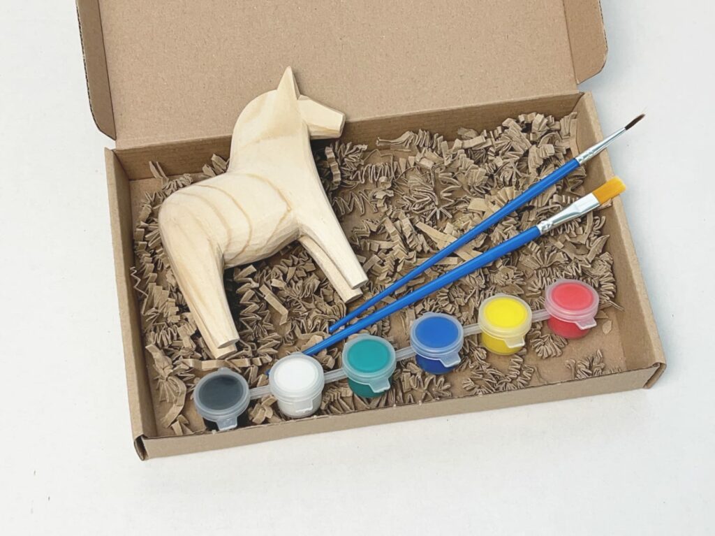 Dala Horse Painting Kit – The Spoon Crank