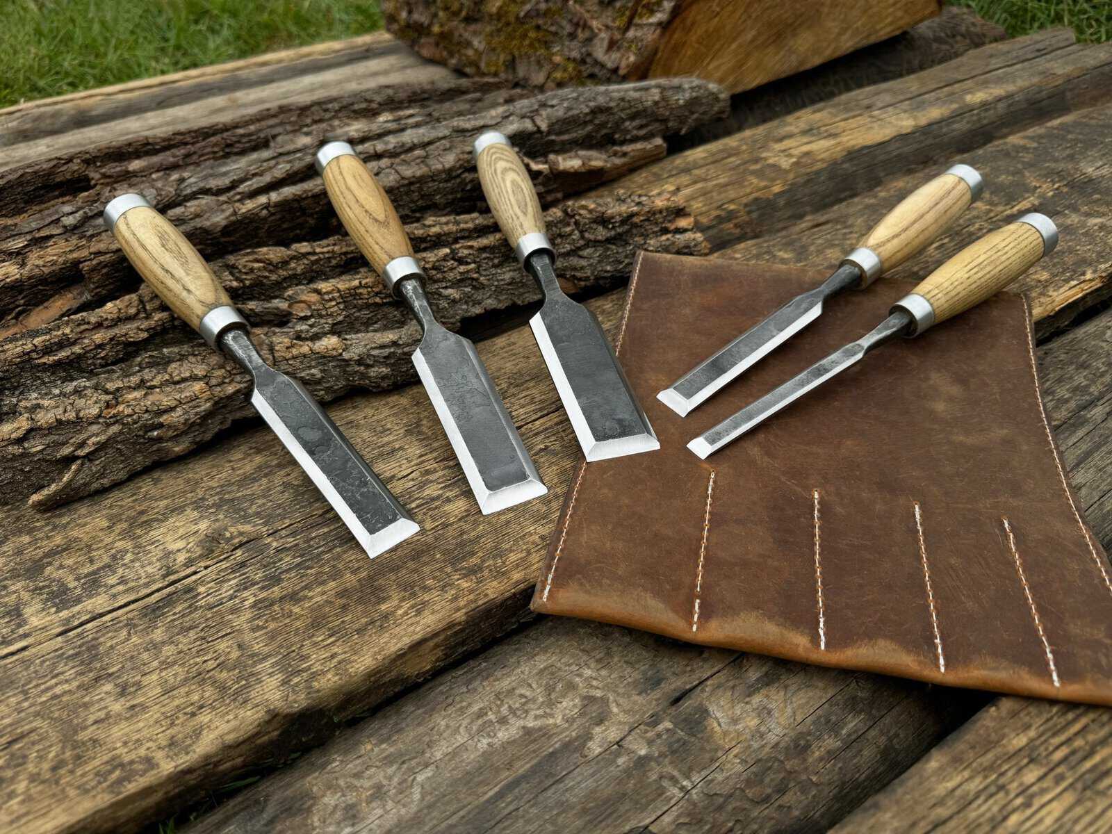 5-Piece Small Timber Framing Chisel Set with Leather Case – The Spoon Crank