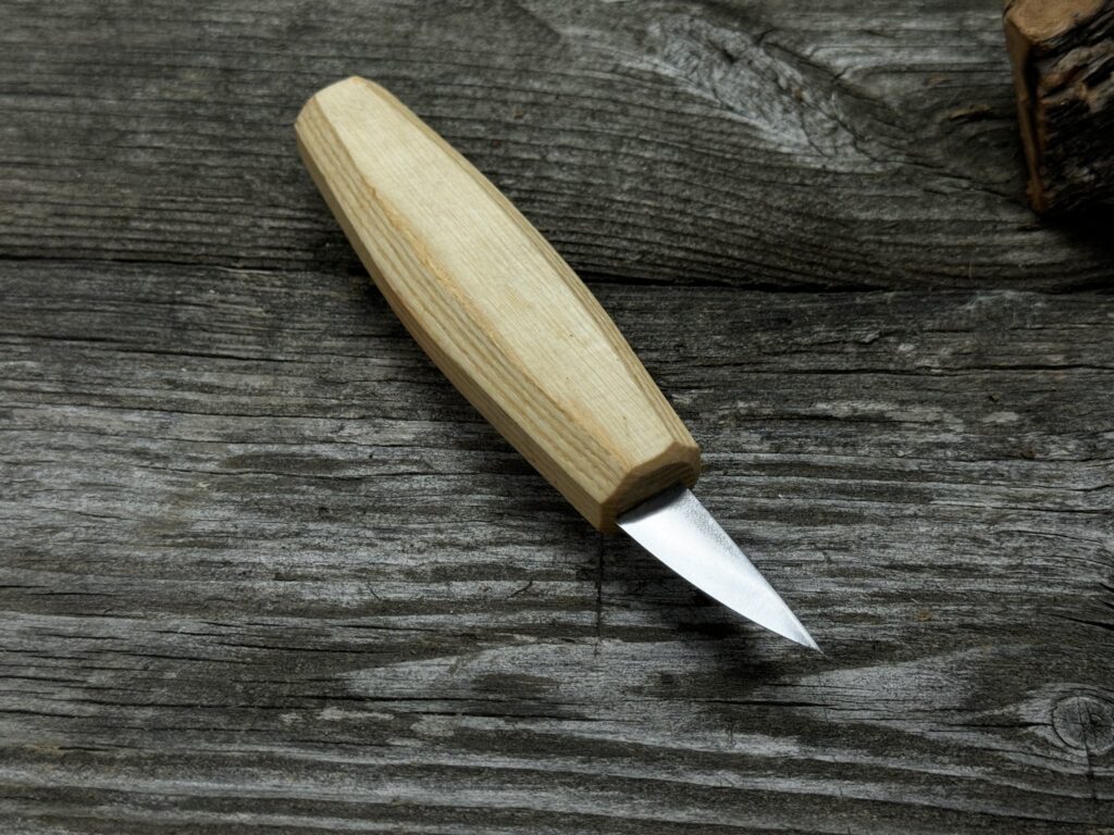 Small Wood Carving Knife, 4 cm (1.6 in) - The Spoon Crank