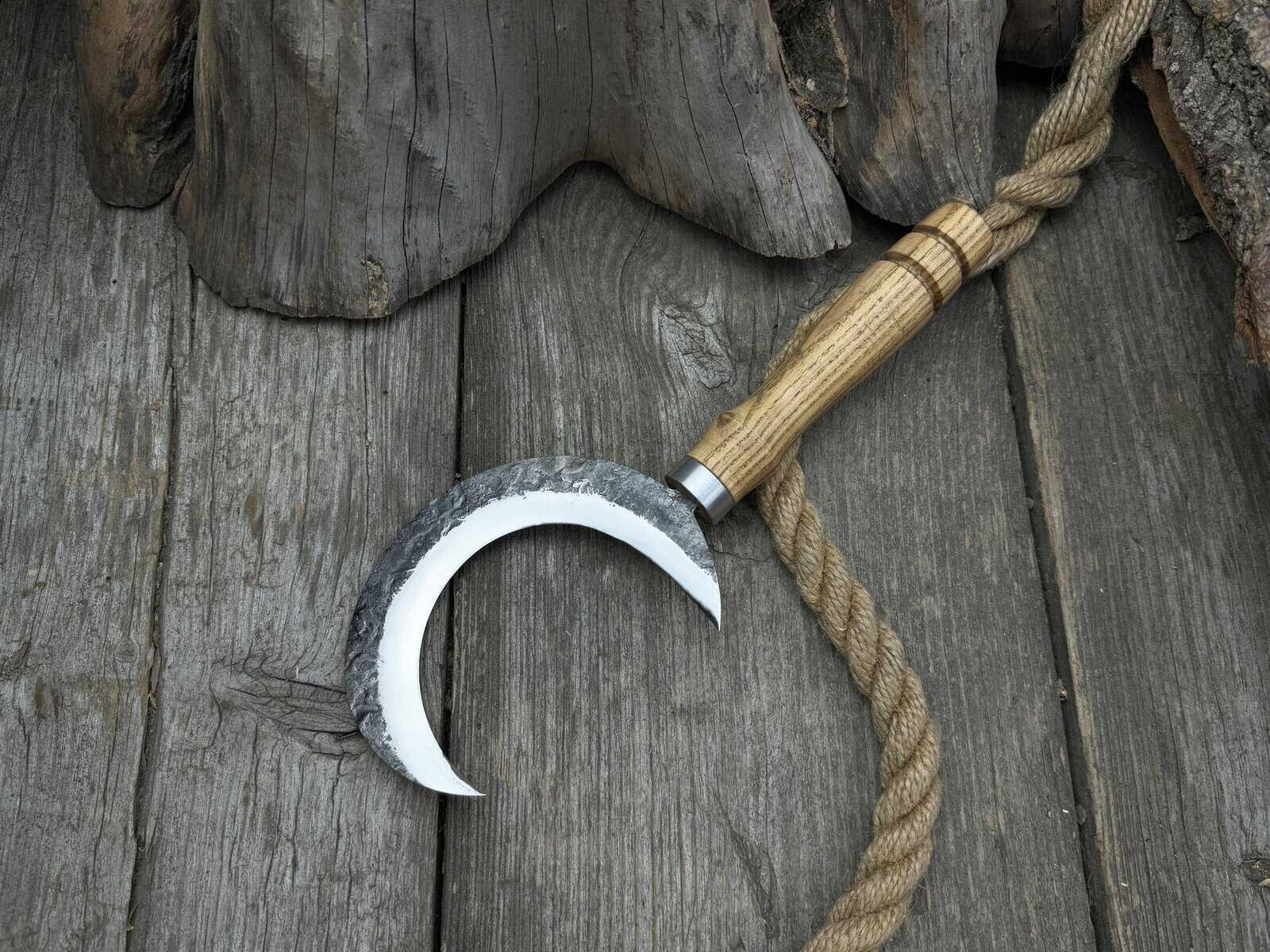 Hand-Forged Athame Ritual Witch Sickle, ⌀ 13 cm (5.12 inches) – The ...