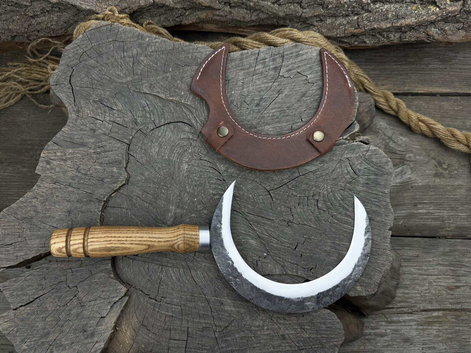 Hand-Forged Athame Ritual Witch Sickle, ⌀16.5 cm (6.5 inches) – The ...